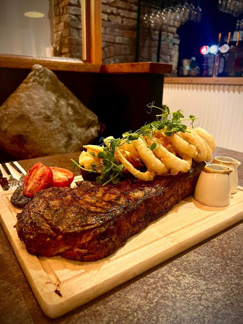 The Edge Steakhouse | Steakhouse in Oldham